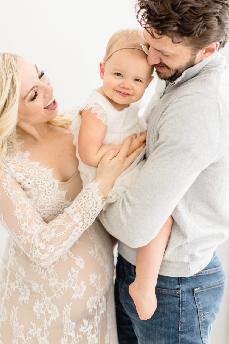 Engle Family's Maternity Simplicity Session | Brittany Elise Photography